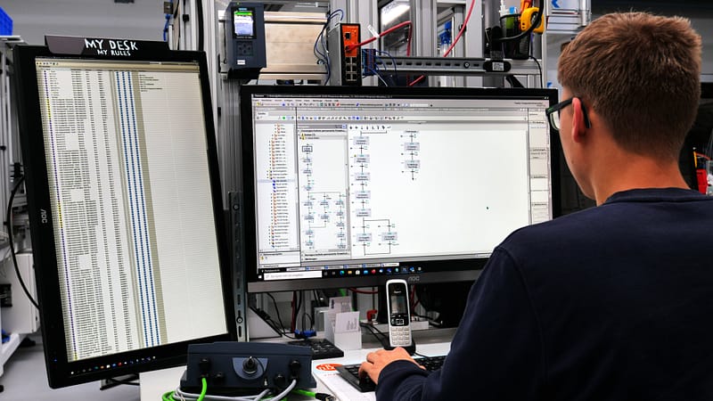 Leistungen · IDE · Automation